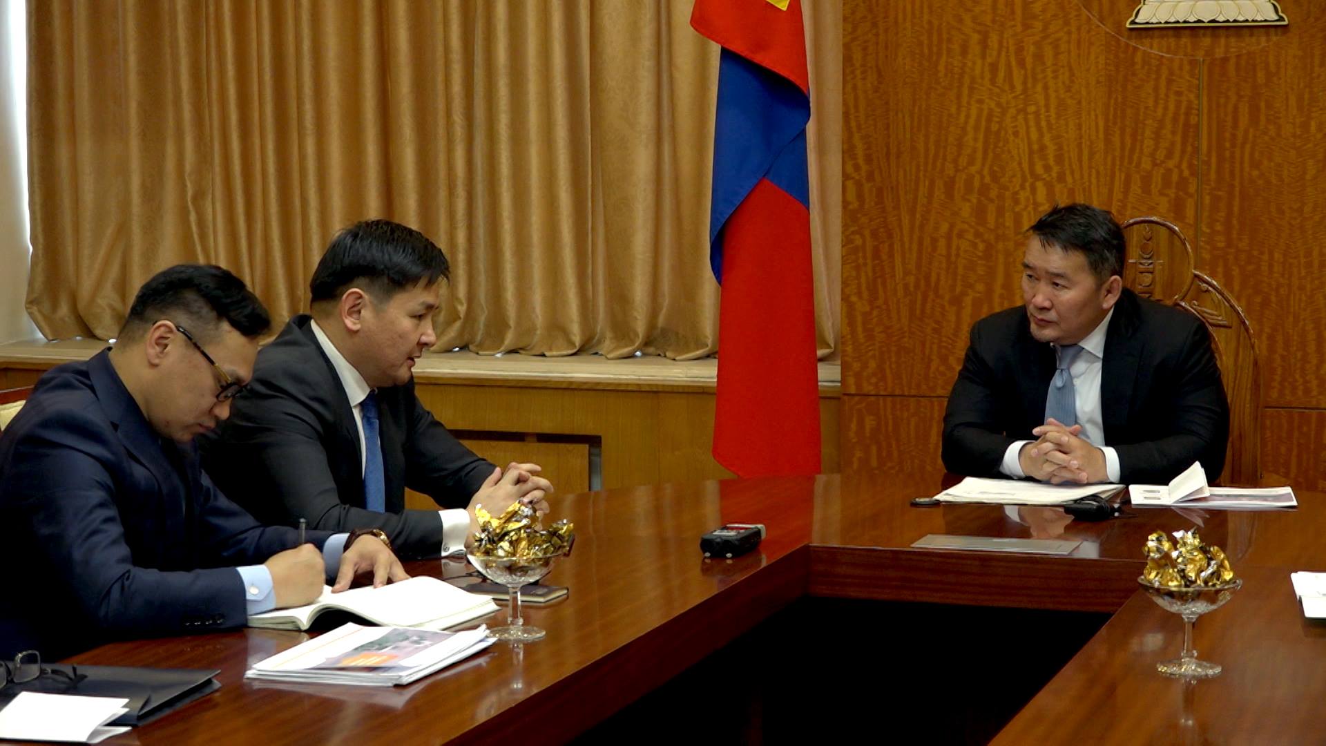 PRESIDENT BATTULGA MEETS LEADERS OF “ERDENES TAVAN TOLGOI” JSC ...