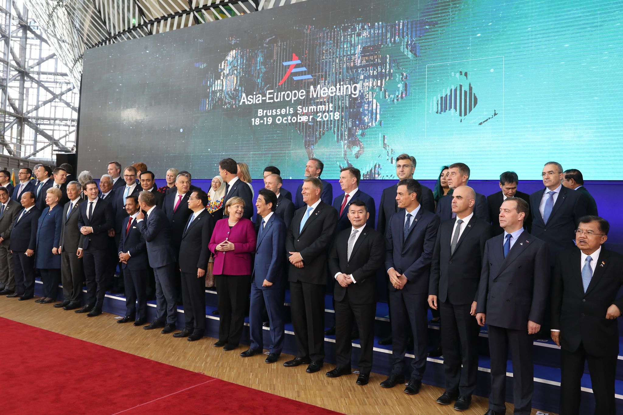FAMILY PHOTO WITH HEADS OF DELEGATION TO THE 12TH ASEM SUMMIT ...
