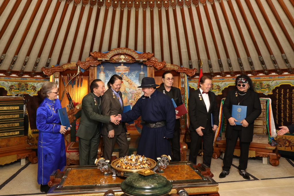 STATE PRIZE CONFERRED UPON 5 SONGS OF ROCK GROUP HARANGA - President of ...