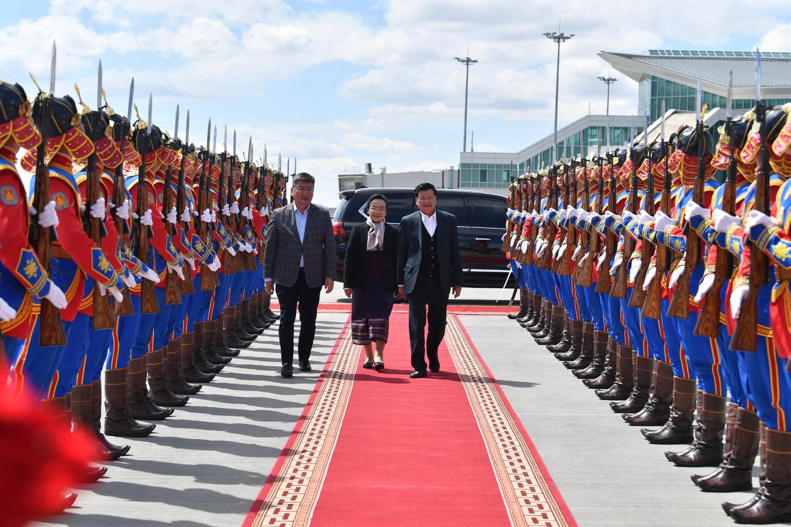 ᠪᠦᠭᠦᠳᠡ ᠨᠠᠢᠢᠷᠠᠮᠳᠠᠬᠤ ᠠᠷᠠᠳᠴᠢᠯᠠᠭᠰᠠᠨ ᠯᠠᠤᠰ ᠠᠷᠠᠳ ᠤᠯᠤᠰ ᠤᠨ ᠶᠡᠷᠦᠩᠬᠡᠢᠢᠯᠡᠭᠴᠢ ᠲᠣᠩ᠋ᠯᠥ᠋ᠨ ᠰᠢᠰᠥ᠋ᠯᠢᠲ ᠤᠨ ᠲᠥᠷᠦ ᠢᠢᠨ