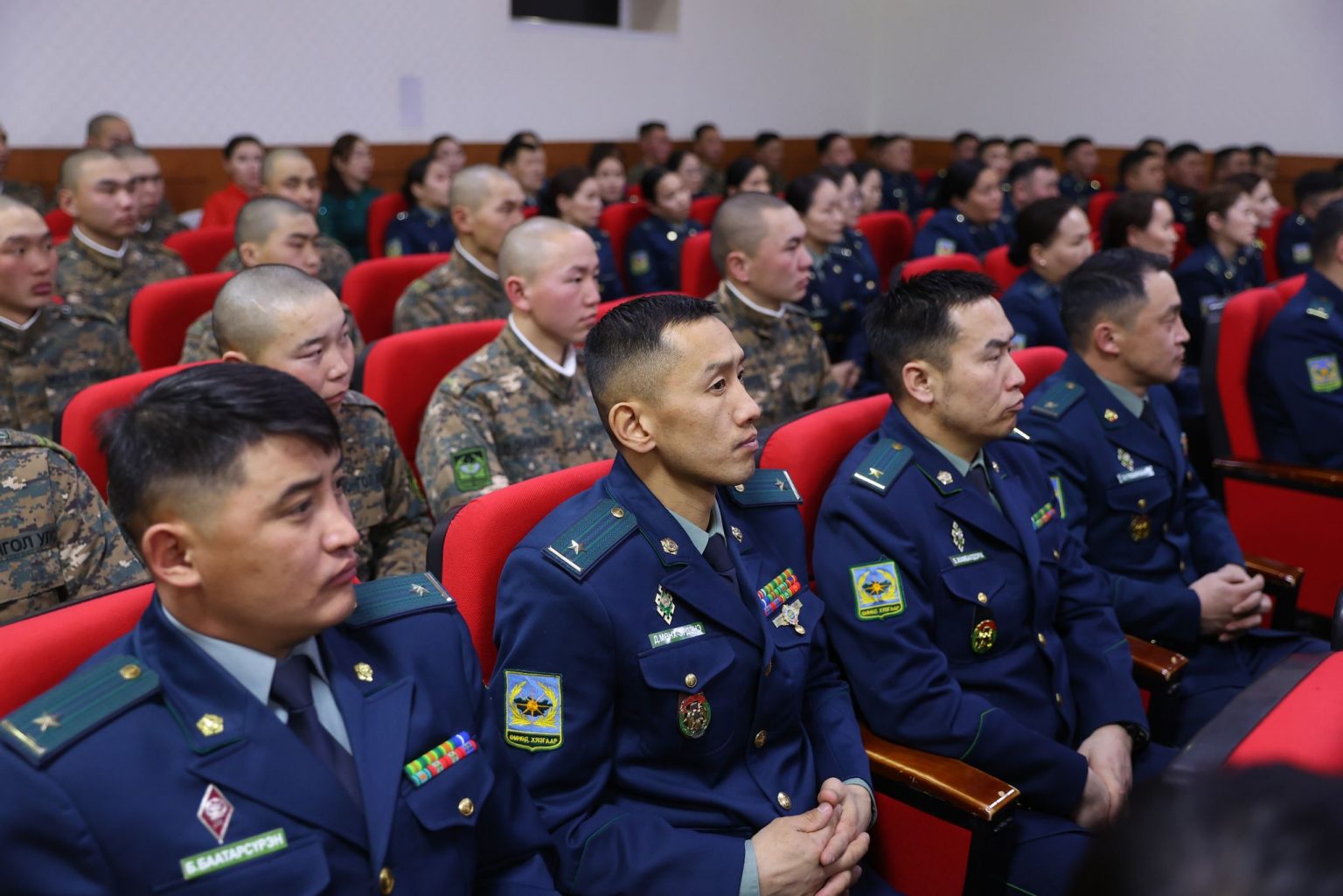 Монгол Улсын Ерөнхийлөгч У Хүрэлсүх хилийн цэргийн 0108 дугаар ангид