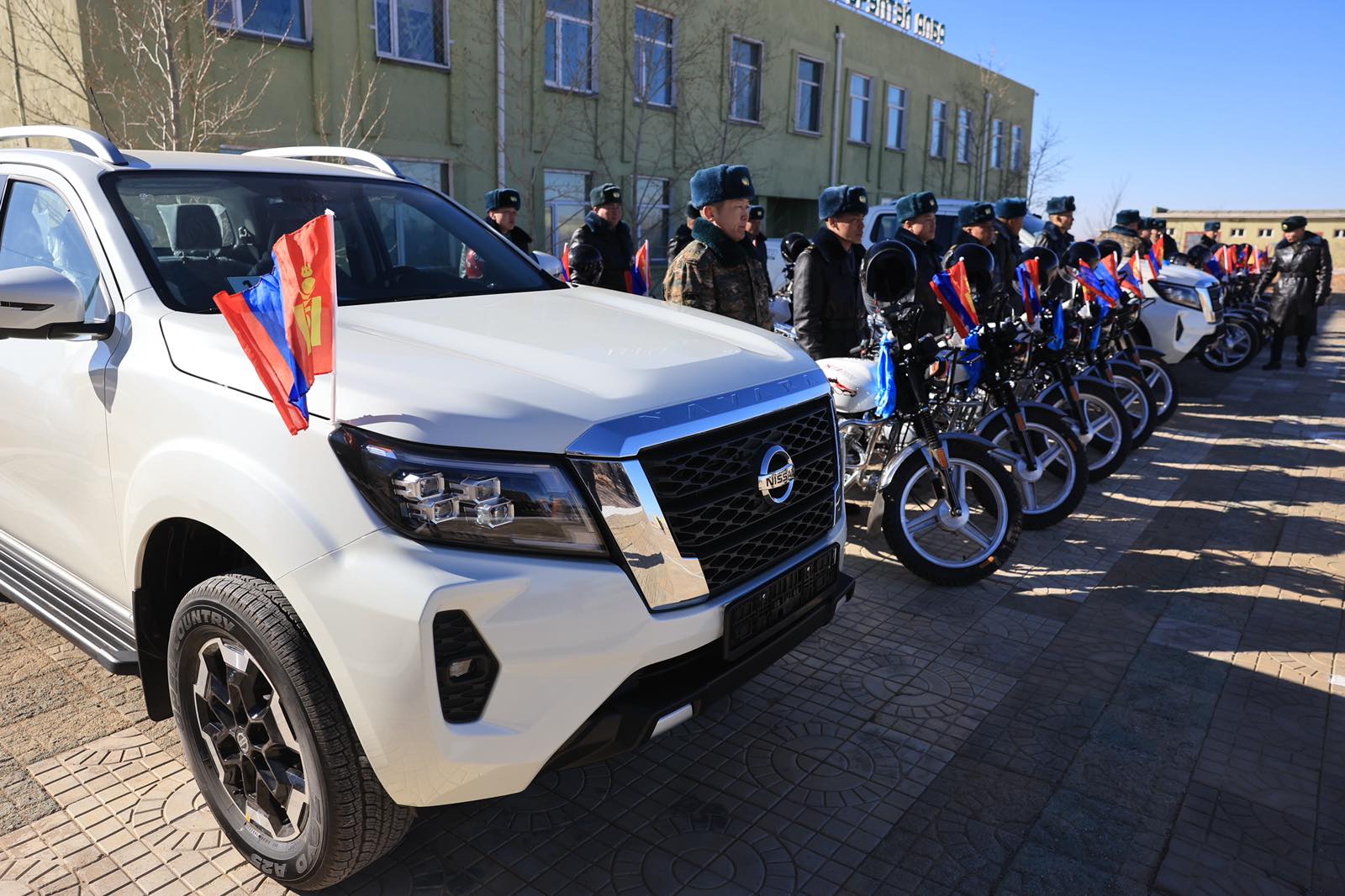Монгол Улсын Ерөнхийлөгч У Хүрэлсүх өмнөд хил дээр ажиллаж байна News Mn