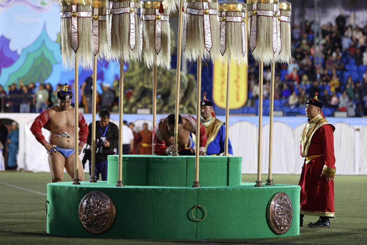 Монгол Улсын Ерөнхийлөгч У Хүрэлсүх Үндэсний их баяр наадмыг хааж үг хэллээ Ontslokh Mn